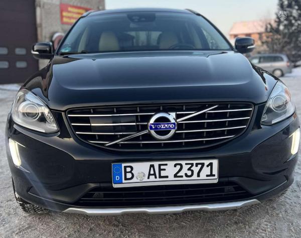 Melns Volvo XC60 2014 Kretinga, ar dzinēja tilpumu 1.98 L un nobraukumu 236 tūkst. km par 12000 €, foto 4 vietnē AUTOMOTO.COM.LV