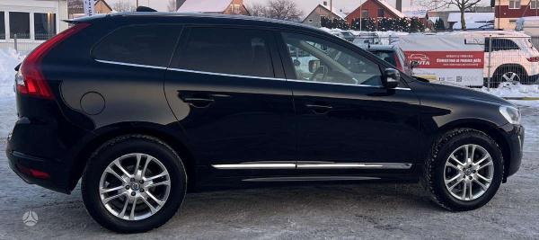 Melns Volvo XC60 2014 Kretinga, ar dzinēja tilpumu 1.98 L un nobraukumu 236 tūkst. km par 12000 €, foto 7 vietnē AUTOMOTO.COM.LV