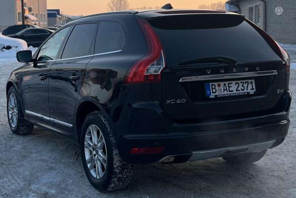 Melns Volvo XC60 2014 Kretinga, ar dzinēja tilpumu 1.98 L un nobraukumu 236 tūkst. km par 12000 €, foto 8 vietnē AUTOMOTO.COM.LV