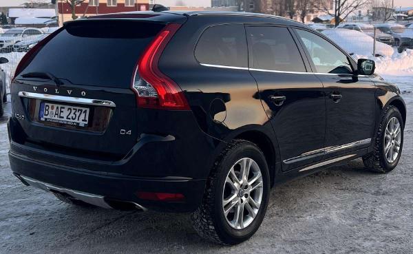 Melns Volvo XC60 2014 Kretinga, ar dzinēja tilpumu 1.98 L un nobraukumu 236 tūkst. km par 12000 €, foto 9 vietnē AUTOMOTO.COM.LV