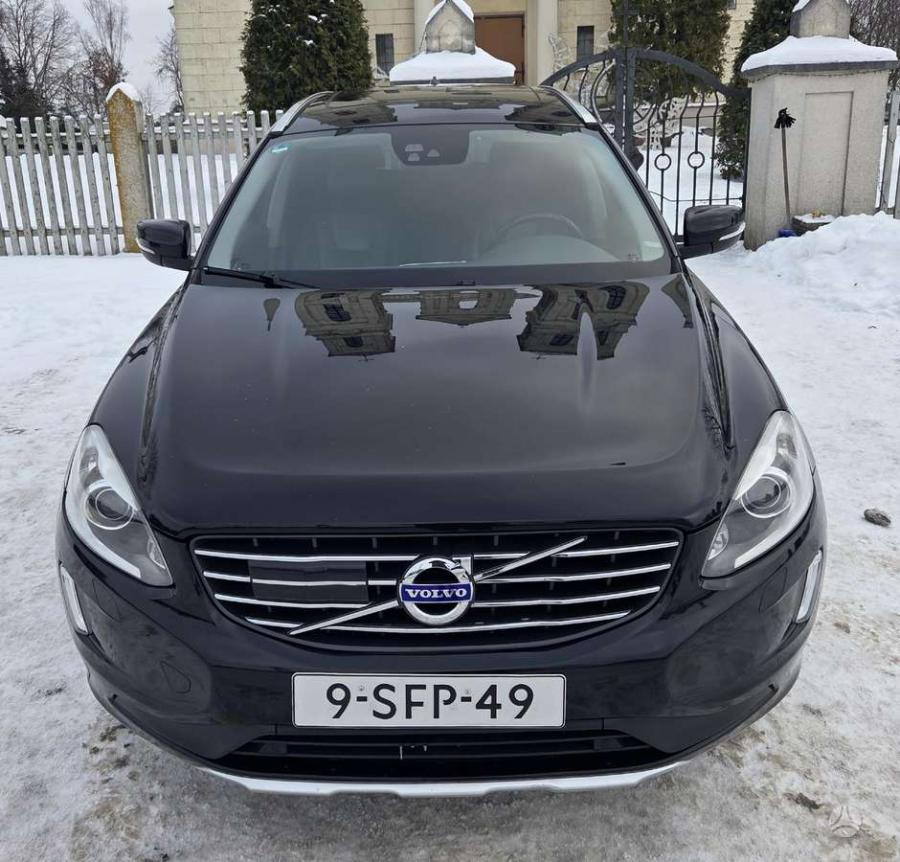 Melns Volvo XC60 2014 Kauņa, ar dzinēja tilpumu 2.40 L un nobraukumu 220 tūkst. km par 14500 €, foto 3 vietnē AUTOMOTO.COM.LV