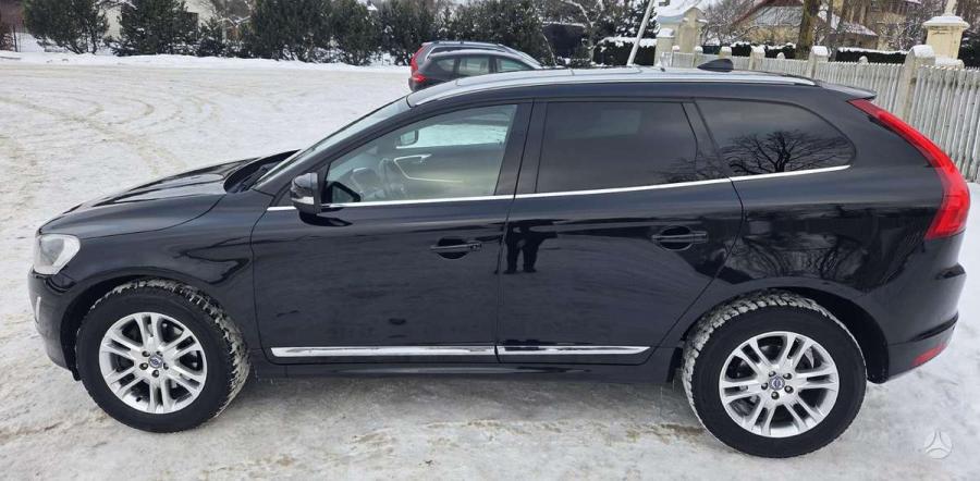 Melns Volvo XC60 2014 Kauņa, ar dzinēja tilpumu 2.40 L un nobraukumu 220 tūkst. km par 14500 €, foto 5 vietnē AUTOMOTO.COM.LV