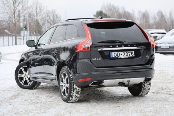Black Volvo XC60 2014 in Jelgava, with an engine capacity of 2.40 L and mileage of 0 thousand km for 13750 €, photo 7 on AUTOMOTO.COM.LV