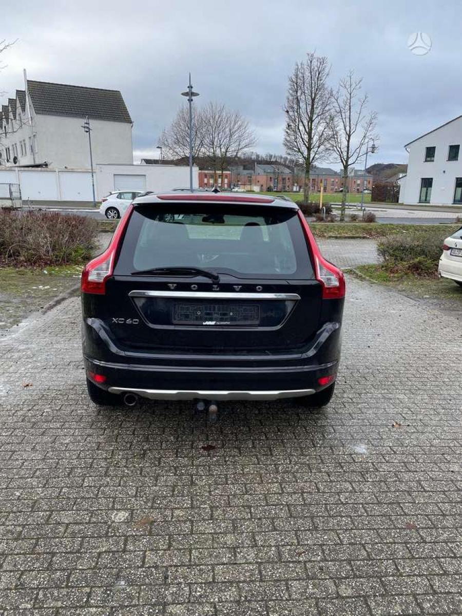 Melns Volvo XC60 2014 Viļņa, ar dzinēja tilpumu 1.98 L un nobraukumu 264 tūkst. km par 5390 €, foto 9 vietnē AUTOMOTO.COM.LV