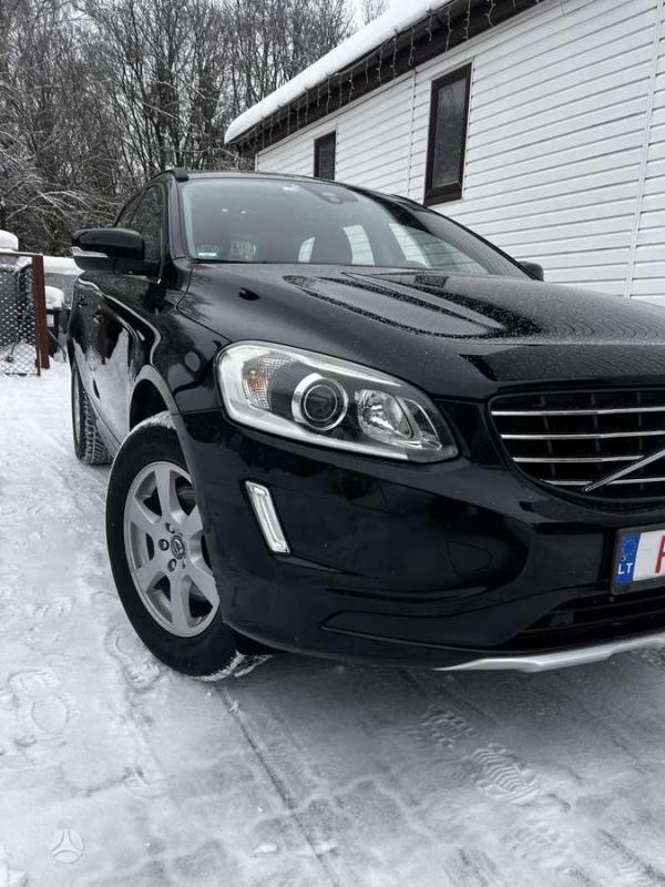 Black Volvo XC60 2014 in Vilnius, with an engine capacity of 1.98 L and mileage of 199 thousand km for 13450 €, photo 2 on AUTOMOTO.COM.LV