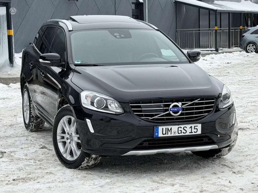 Black Volvo XC60 2014 in Jonava, with an engine capacity of 2.40 L and mileage of 280 thousand km for 13500 €, photo 13 on AUTOMOTO.COM.LV