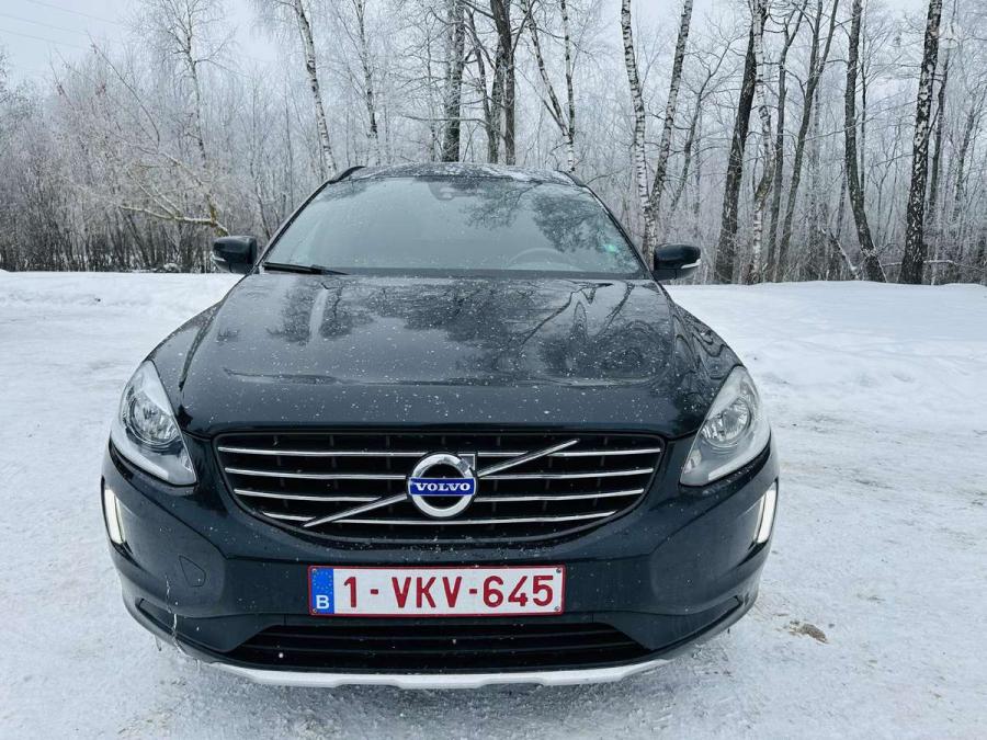 Black Volvo XC60 2014 in Kaunas, with an engine capacity of 1.98 L and mileage of 160 thousand km for 12440 €, photo 2 on AUTOMOTO.COM.LV