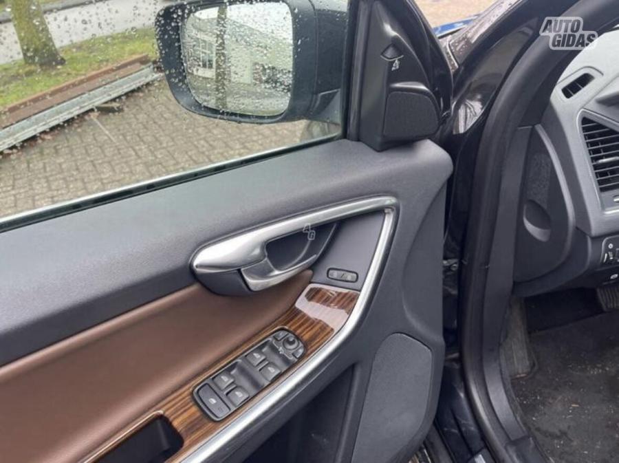 Melns Volvo XC60 2014 Kauņa, ar dzinēja tilpumu 2.00 L un nobraukumu 305 tūkst. km par 10650 €, foto 10 vietnē AUTOMOTO.COM.LV