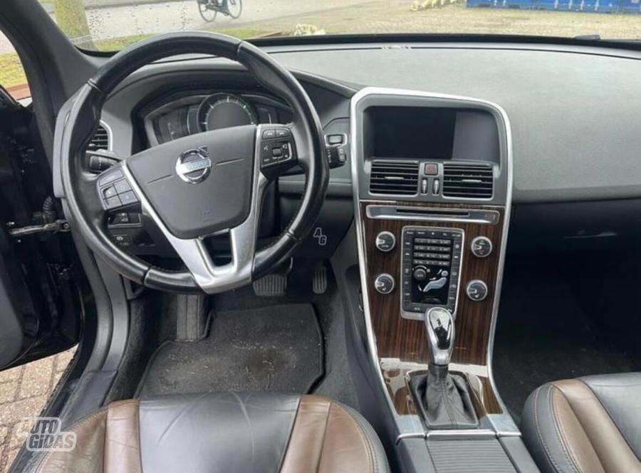 Melns Volvo XC60 2014 Kauņa, ar dzinēja tilpumu 2.00 L un nobraukumu 305 tūkst. km par 10650 €, foto 12 vietnē AUTOMOTO.COM.LV
