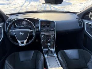 Black Volvo XC60 2014 in Ukmerge, with an engine capacity of 1.98 L and mileage of 165 thousand km for 13200 €, photo 8 on AUTOMOTO.COM.LV