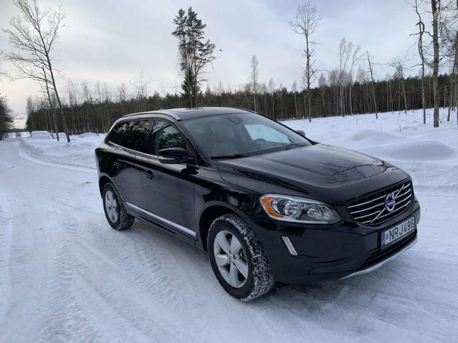 Black Volvo XC60 2014 in Klaipeda, with an engine capacity of 3.19 L and mileage of 220 thousand km for 9990 €, photo 2 on AUTOMOTO.COM.LV