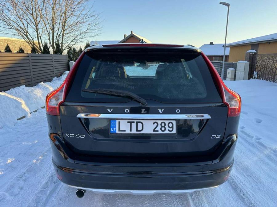 Black Volvo XC60 2014 in Kaunas, with an engine capacity of 1.98 L and mileage of 291 thousand km for 10500 €, photo 18 on AUTOMOTO.COM.LV