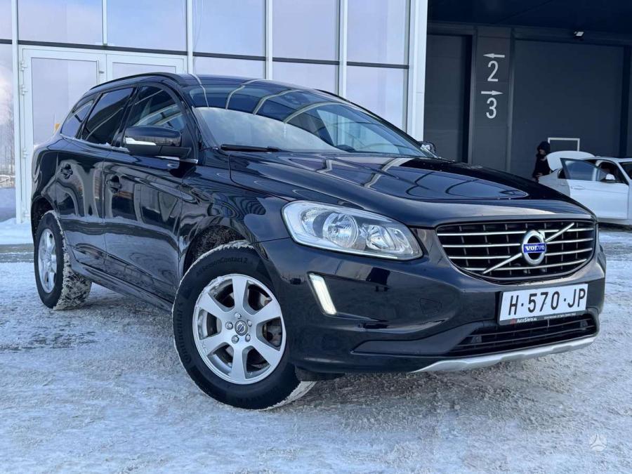 Black Volvo XC60 2014 in Vilnius, with an engine capacity of 1.98 L and mileage of 258 thousand km for 12450 €, photo 1 on AUTOMOTO.COM.LV