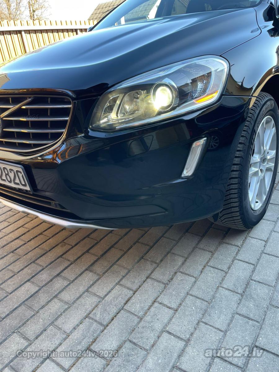 Melns Volvo XC60 2014 Tallina, ar dzinēja tilpumu 2.00 L un nobraukumu 200 tūkst. km par 11750 €, foto 4 vietnē AUTOMOTO.COM.LV