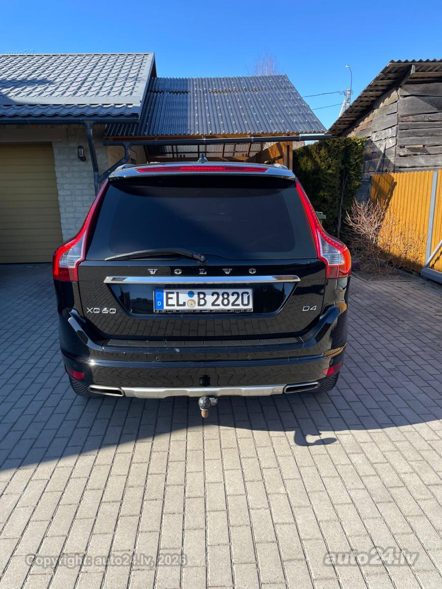 Melns Volvo XC60 2014 Tallina, ar dzinēja tilpumu 2.00 L un nobraukumu 200 tūkst. km par 11750 €, foto 8 vietnē AUTOMOTO.COM.LV