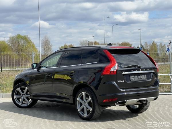 Melns Volvo XC60 2014 Tauragė, ar dzinēja tilpumu 2.00 L un nobraukumu 276 tūkst. km par 11600 €, foto 5 vietnē AUTOMOTO.COM.LV