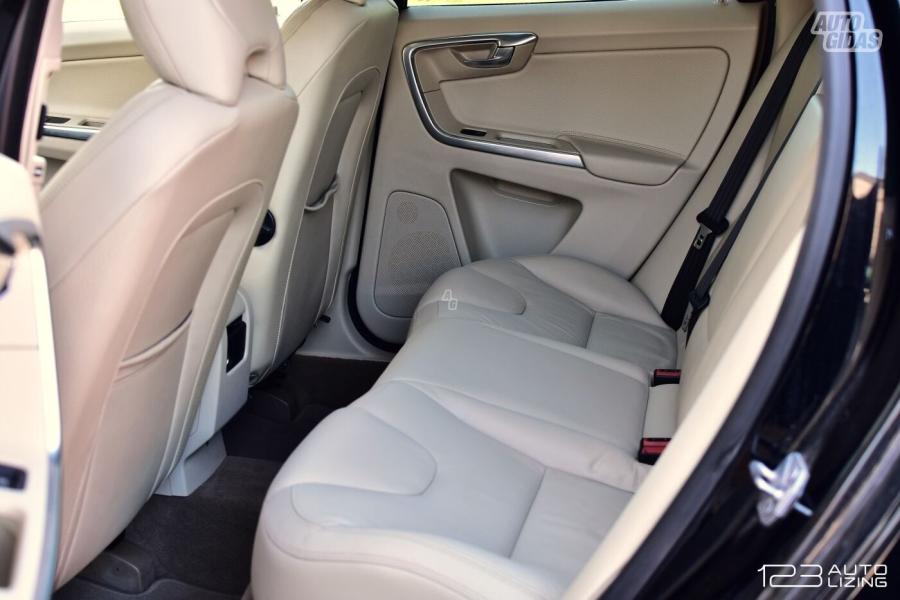 Black Volvo XC60 2014 in Kretinga, with an engine capacity of 3.20 L and mileage of 241 thousand km for 12200 €, photo 15 on AUTOMOTO.COM.LV