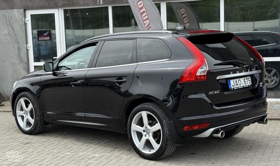 Black Volvo XC60 2014 in Radviliskis, with an engine capacity of 2.40 L and mileage of 298 thousand km for 12550 €, photo 12 on AUTOMOTO.COM.LV