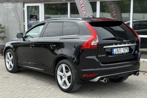 Black Volvo XC60 2014 in Radviliskis, with an engine capacity of 2.40 L and mileage of 298 thousand km for 12550 €, photo 14 on AUTOMOTO.COM.LV