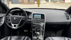 Black Volvo XC60 2014 in Radviliskis, with an engine capacity of 2.40 L and mileage of 298 thousand km for 12550 €, photo 20 on AUTOMOTO.COM.LV
