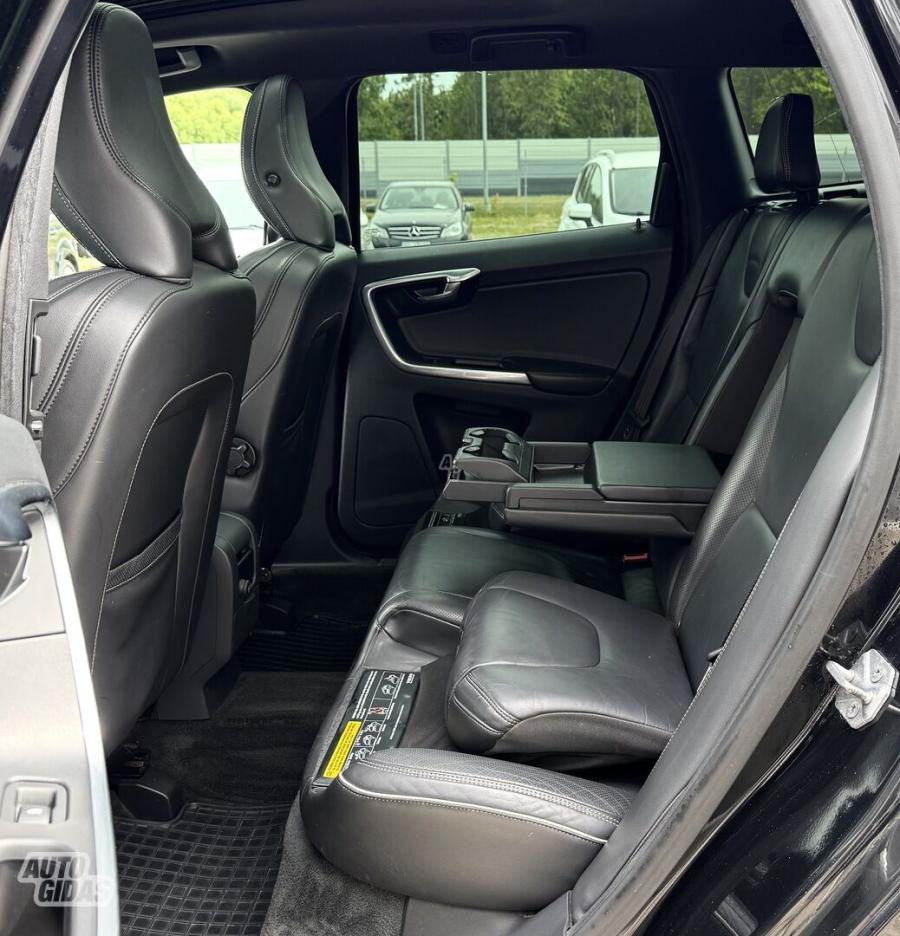 Black Volvo XC60 2014 in Radviliskis, with an engine capacity of 2.40 L and mileage of 298 thousand km for 12550 €, photo 36 on AUTOMOTO.COM.LV