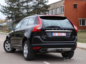 Melns Volvo XC60 2014 Daugavpils, ar dzinēja tilpumu 2.40 L un nobraukumu 216 tūkst. km par 14880 €, foto 5 vietnē AUTOMOTO.COM.LV