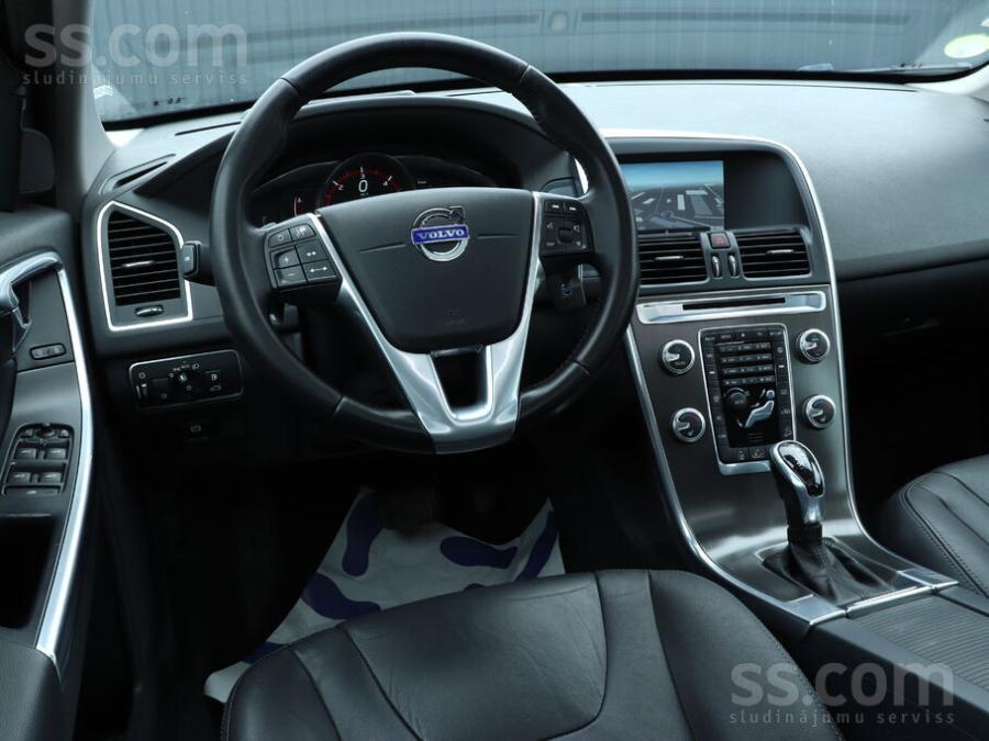 Melns Volvo XC60 2014 Daugavpils, ar dzinēja tilpumu 2.40 L un nobraukumu 216 tūkst. km par 14880 €, foto 7 vietnē AUTOMOTO.COM.LV