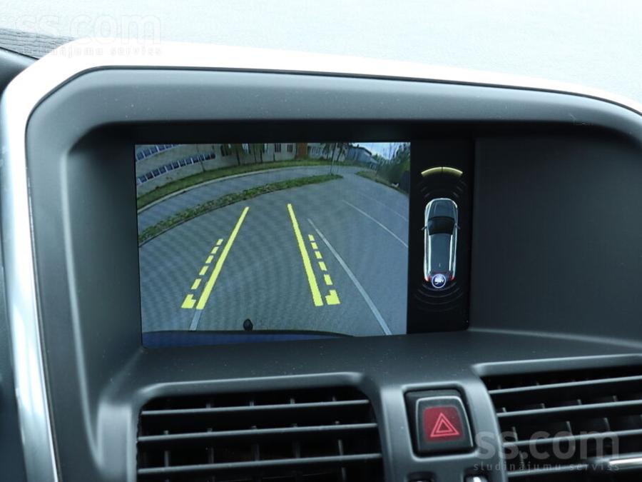 Melns Volvo XC60 2014 Daugavpils, ar dzinēja tilpumu 2.40 L un nobraukumu 216 tūkst. km par 14880 €, foto 10 vietnē AUTOMOTO.COM.LV