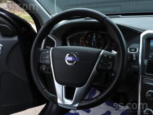 Melns Volvo XC60 2014 Daugavpils, ar dzinēja tilpumu 2.40 L un nobraukumu 216 tūkst. km par 14880 €, foto 13 vietnē AUTOMOTO.COM.LV