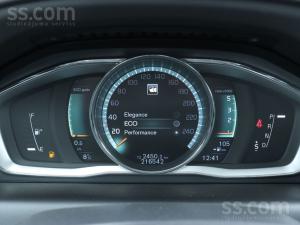 Melns Volvo XC60 2014 Daugavpils, ar dzinēja tilpumu 2.40 L un nobraukumu 216 tūkst. km par 14880 €, foto 20 vietnē AUTOMOTO.COM.LV