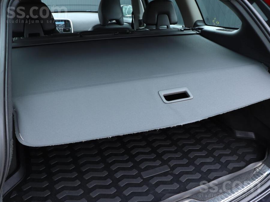 Melns Volvo XC60 2014 Daugavpils, ar dzinēja tilpumu 2.40 L un nobraukumu 216 tūkst. km par 14880 €, foto 25 vietnē AUTOMOTO.COM.LV