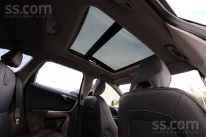 Melns Volvo XC60 2014 Jelgava, ar dzinēja tilpumu 2.40 L un nobraukumu 0 tūkst. km par 13850 €, foto 28 vietnē AUTOMOTO.COM.LV