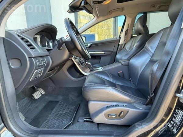 Melns Volvo XC60 2014 Rīga, ar dzinēja tilpumu 2.40 L un nobraukumu 269 tūkst. km par 12500 €, foto 9 vietnē AUTOMOTO.COM.LV