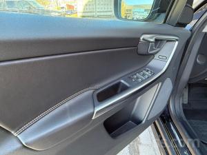 Black Volvo XC60 2014 in Riga, with an engine capacity of 2.40 L and mileage of 269 thousand km for 12500 €, photo 11 on AUTOMOTO.COM.LV