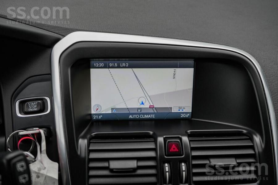 Melns Volvo XC60 2014 Ogre, ar dzinēja tilpumu 2.00 L un nobraukumu 188 tūkst. km par 14500 €, foto 16 vietnē AUTOMOTO.COM.LV