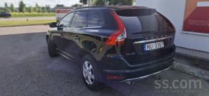 Melns Volvo XC60 2014 Daugavpils, ar dzinēja tilpumu 2.00 L un nobraukumu 268 tūkst. km par 9500 €, foto 4 vietnē AUTOMOTO.COM.LV