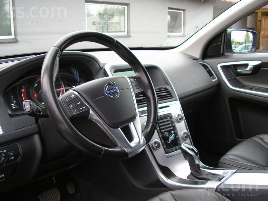 Melns Volvo XC60 2014 Rīga, ar dzinēja tilpumu 2.40 L un nobraukumu 0 tūkst. km par 15350 €, foto 20 vietnē AUTOMOTO.COM.LV