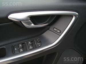 Melns Volvo XC60 2014 Rīga, ar dzinēja tilpumu 2.40 L un nobraukumu 0 tūkst. km par 15350 €, foto 21 vietnē AUTOMOTO.COM.LV
