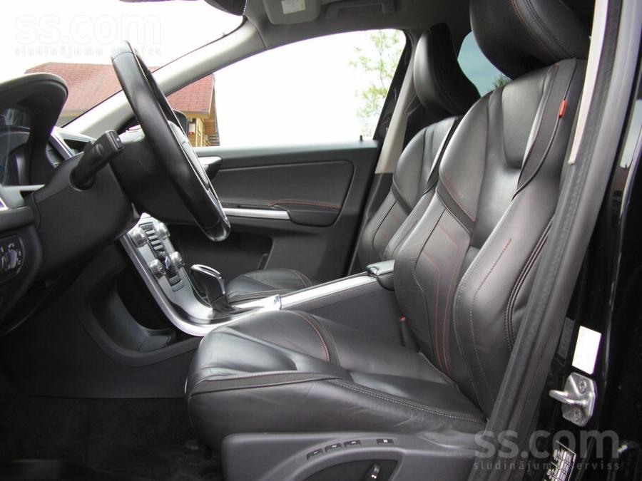 Melns Volvo XC60 2014 Rīga, ar dzinēja tilpumu 2.40 L un nobraukumu 0 tūkst. km par 15350 €, foto 23 vietnē AUTOMOTO.COM.LV