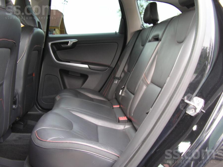 Melns Volvo XC60 2014 Rīga, ar dzinēja tilpumu 2.40 L un nobraukumu 0 tūkst. km par 15350 €, foto 25 vietnē AUTOMOTO.COM.LV
