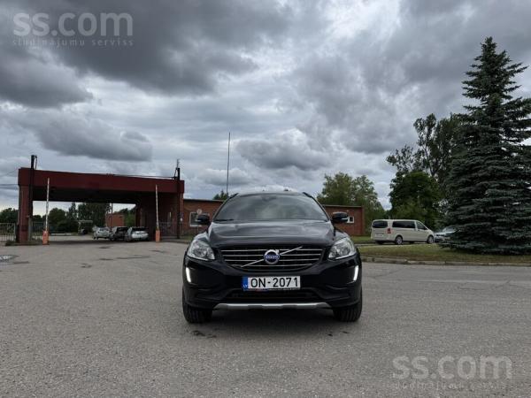 Melns Volvo XC60 2014 Cēsis, ar dzinēja tilpumu 2.40 L un nobraukumu 0 tūkst. km par 11500 €, foto 4 vietnē AUTOMOTO.COM.LV