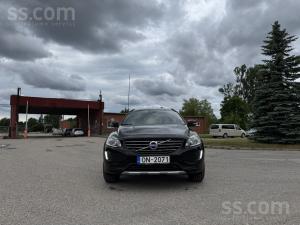 Black Volvo XC60 2014 in Cesis, with an engine capacity of 2.40 L and mileage of 0 thousand km for 11500 €, photo 5 on AUTOMOTO.COM.LV