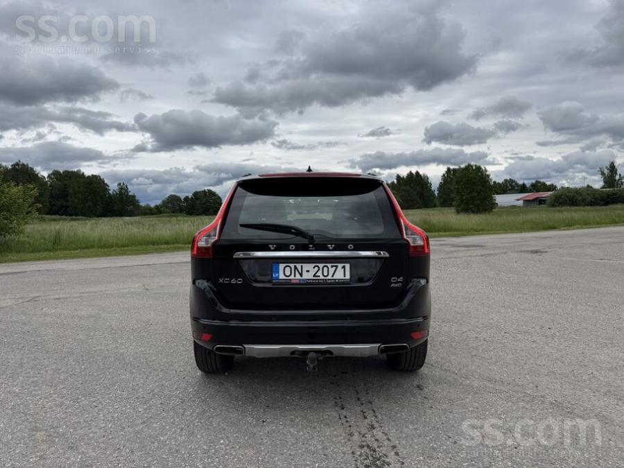 Black Volvo XC60 2014 in Cesis, with an engine capacity of 2.40 L and mileage of 0 thousand km for 11500 €, photo 8 on AUTOMOTO.COM.LV