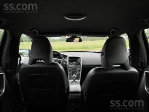Black Volvo XC60 2014 in Cesis, with an engine capacity of 2.40 L and mileage of 0 thousand km for 11500 €, photo 11 on AUTOMOTO.COM.LV