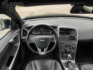 Black Volvo XC60 2014 in Cesis, with an engine capacity of 2.40 L and mileage of 0 thousand km for 11500 €, photo 15 on AUTOMOTO.COM.LV