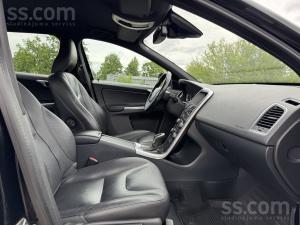 Black Volvo XC60 2014 in Cesis, with an engine capacity of 2.40 L and mileage of 0 thousand km for 11500 €, photo 21 on AUTOMOTO.COM.LV