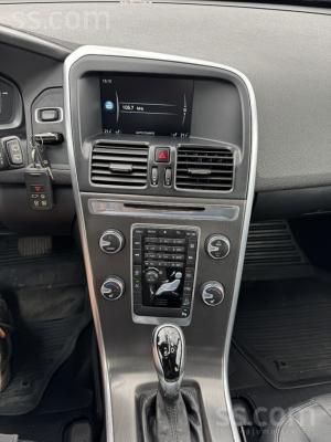 Black Volvo XC60 2014 in Cesis, with an engine capacity of 2.40 L and mileage of 0 thousand km for 11500 €, photo 28 on AUTOMOTO.COM.LV