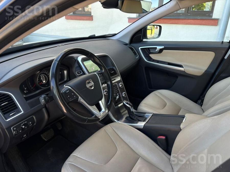 Melns Volvo XC60 2014 Jelgava, ar dzinēja tilpumu 2.40 L un nobraukumu 279 tūkst. km par 11200 €, foto 7 vietnē AUTOMOTO.COM.LV
