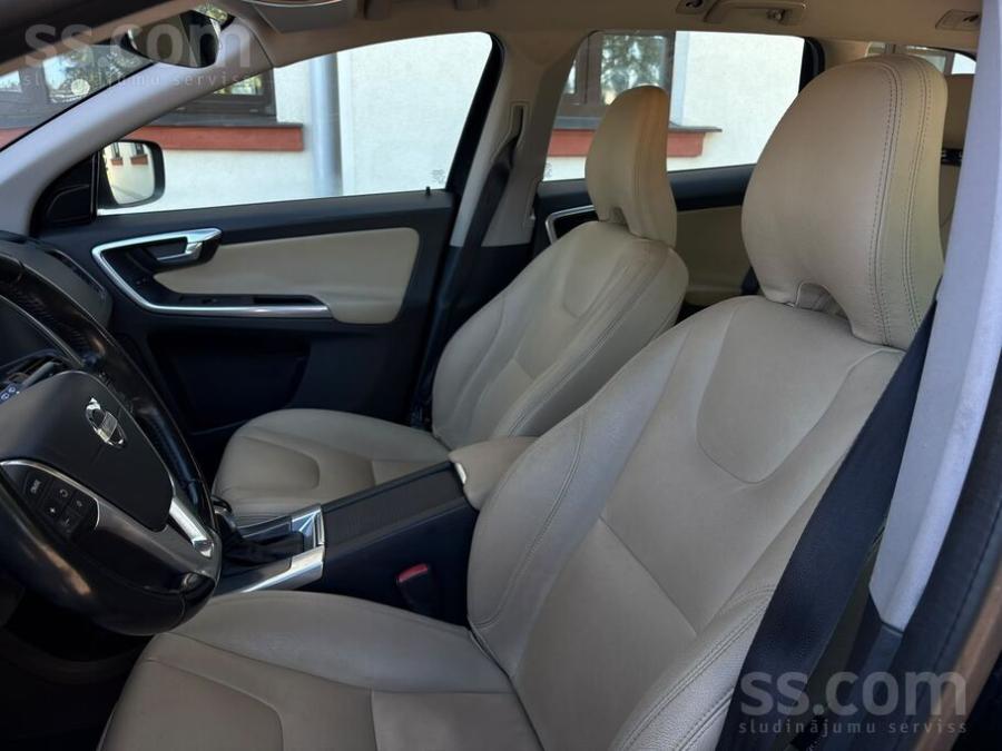 Melns Volvo XC60 2014 Jelgava, ar dzinēja tilpumu 2.40 L un nobraukumu 279 tūkst. km par 11200 €, foto 18 vietnē AUTOMOTO.COM.LV