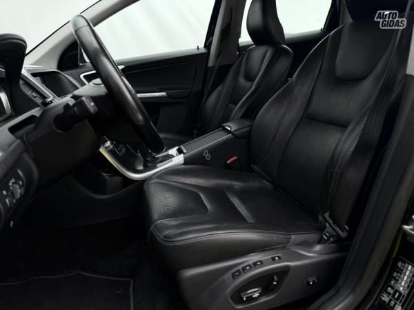 Melns Volvo XC60 2014 Avižieniai, ar dzinēja tilpumu 2.00 L un nobraukumu 220 tūkst. km par 11690 €, foto 10 vietnē AUTOMOTO.COM.LV